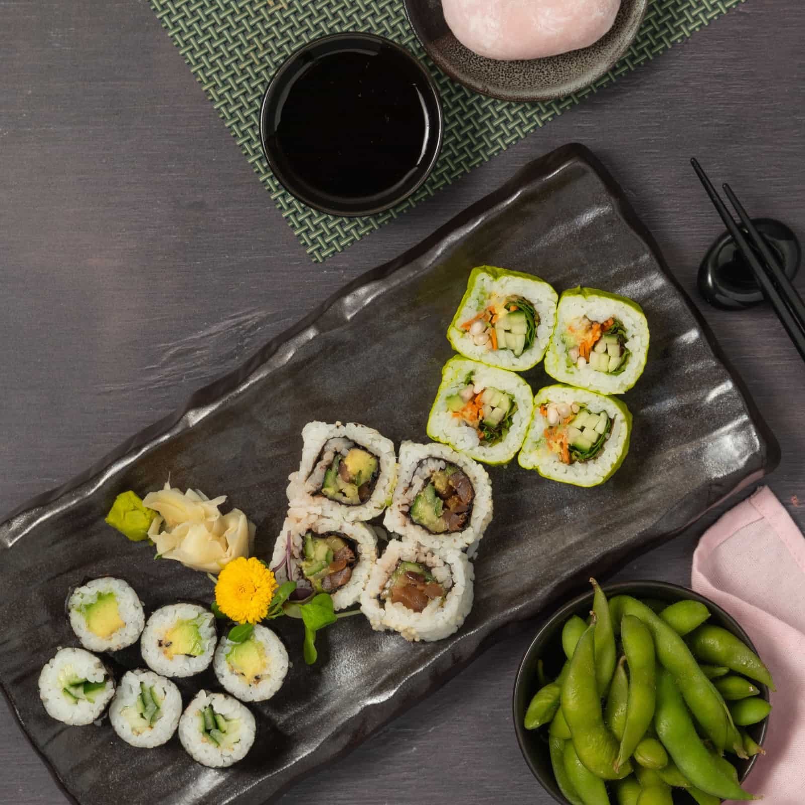Niji Veggie Gourmet Box Sushi Assortment | AvecPlaisirs Chefs Traiteurs